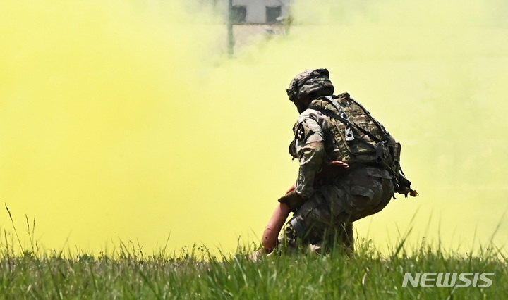 Translation; U.S. soldiers participating in the "Best Squad competition ...